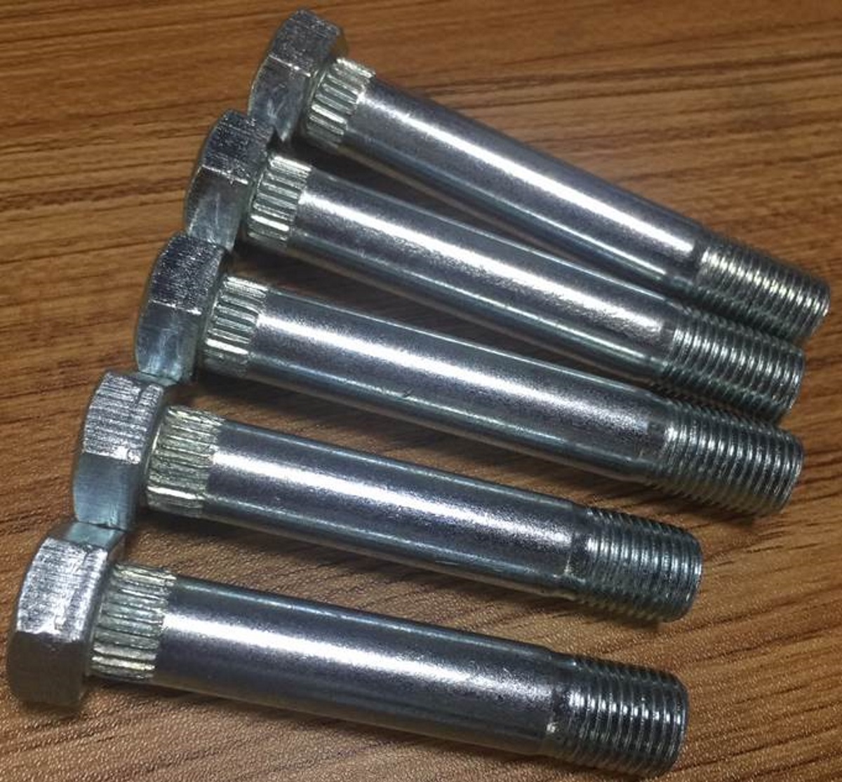 ZINC SPRING BOLT 9 / 16" X 3" GRADE 5 - FINE THREAD ( UNF)